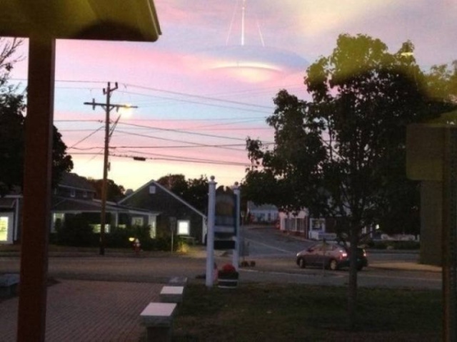 41 Awkward Photos That Will Make You Look Twice - Wtf Gallery | eBaum's ...